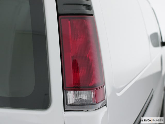 2000 Chevrolet Express Review, Pricing, and Specs | CARFAX