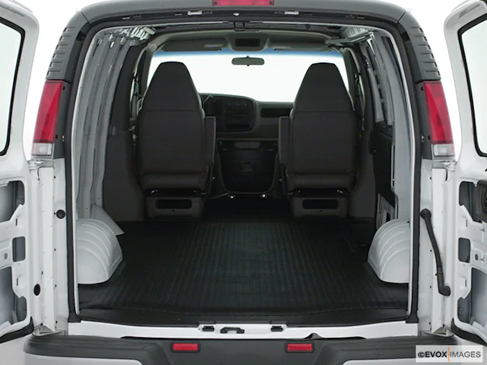 2000 Chevrolet Express Review, Pricing, and Specs | CARFAX