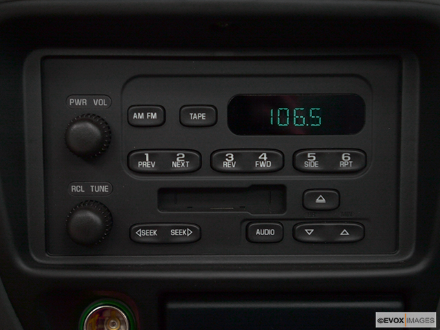 Dashboard 2001 Chevy Tracker Specs