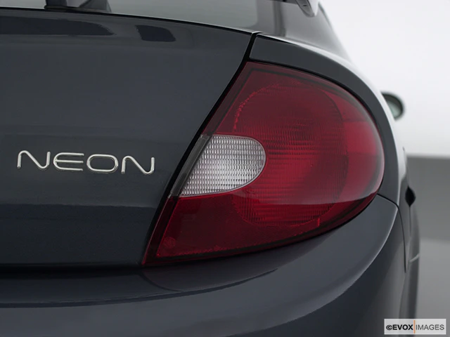 2001 Dodge Neon Review | CARFAX Vehicle Research