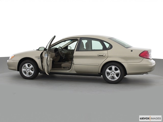2001 Ford Taurus Review | CARFAX Vehicle Research