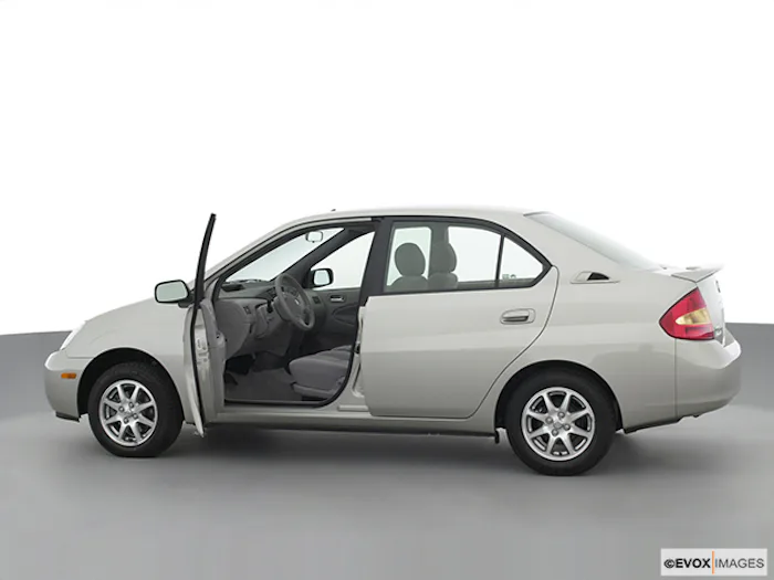 2001 Toyota Prius Review, Pricing, and Specs | CARFAX
