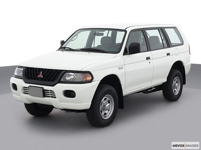 2002 Mitsubishi Montero Sport Reviews, Insights, and Specs | CARFAX
