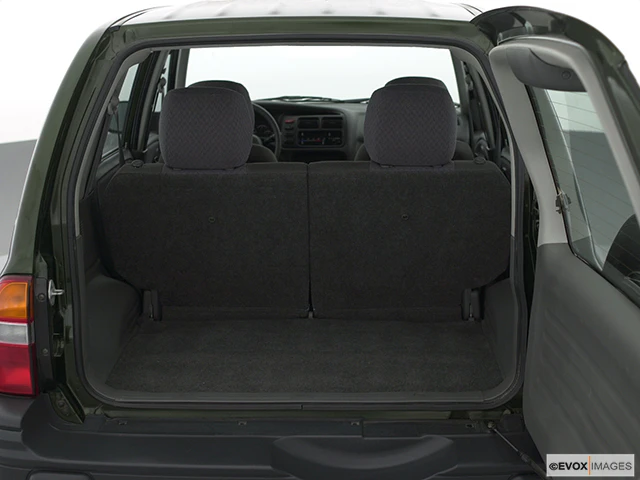 2003 Chevrolet Tracker Review | CARFAX Vehicle Research