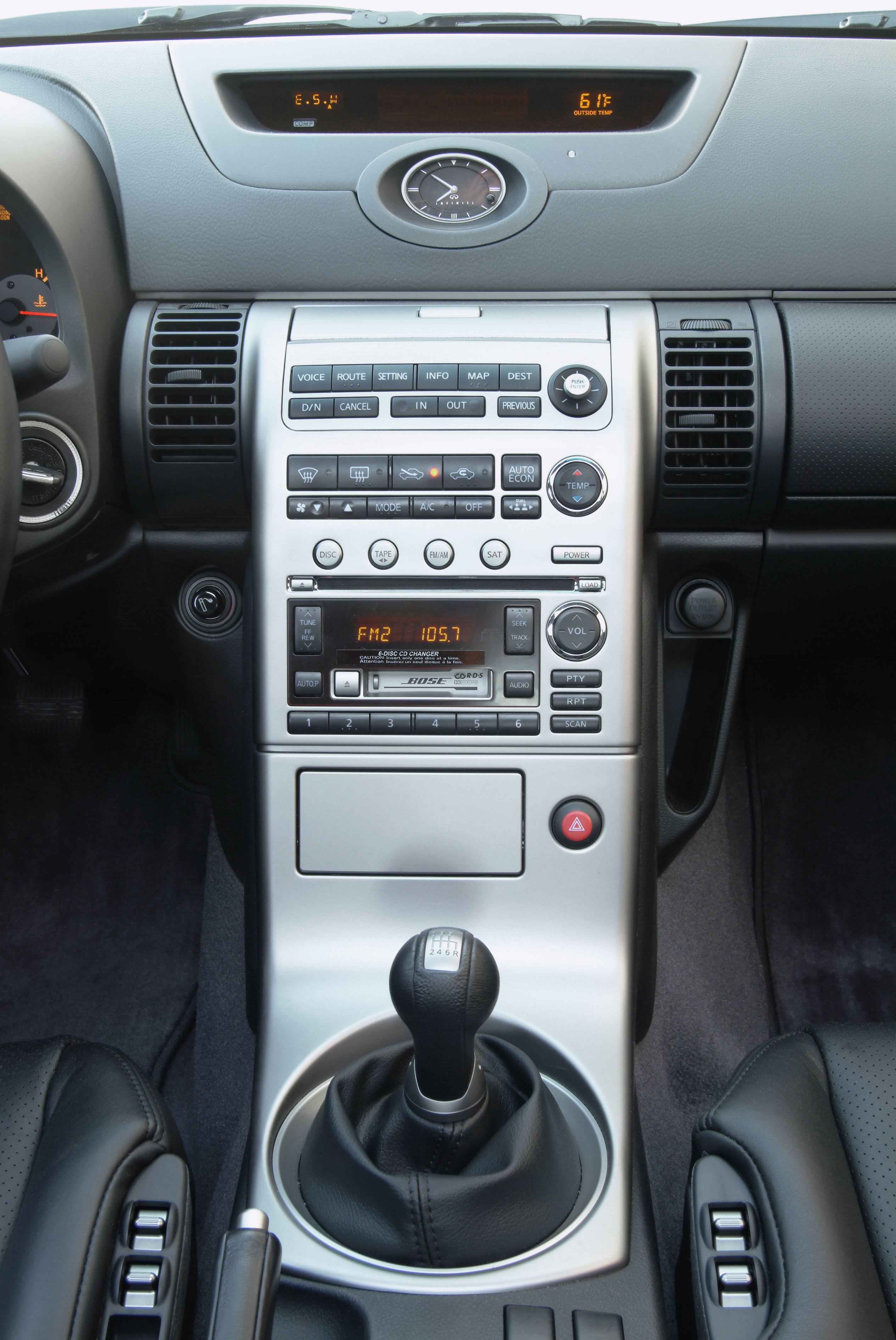 2004 Infiniti G35 Coupe Interior