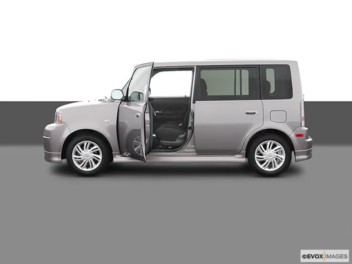 2004 Scion xB Review, Pricing, and Specs | CARFAX