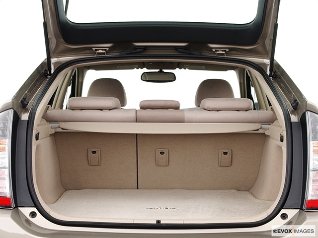 2004 Toyota Prius Review | CARFAX Vehicle Research