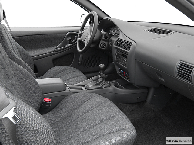 2005 Chevy Cavalier Interior A4 - 2005 CHEVROLET CAVALIER , Silver