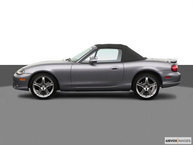 2005 Mazda Miata Review | CARFAX Vehicle Research