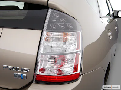 2005 Toyota Prius Review, Pricing, and Specs | CARFAX