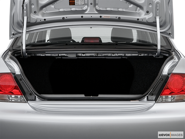 2006 Mitsubishi Lancer Review | CARFAX Vehicle Research