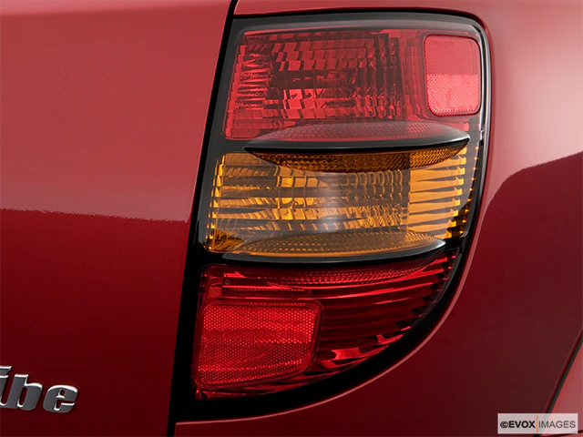 2006 Pontiac Vibe Review | CARFAX Vehicle Research