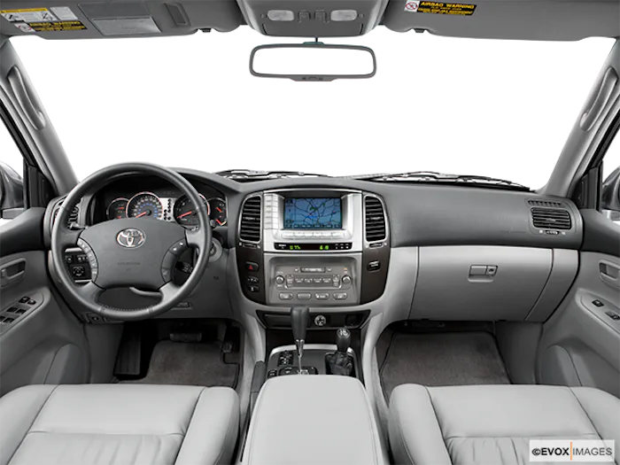 2006 Toyota Land Cruiser Review, Pricing, and Specs | CARFAX