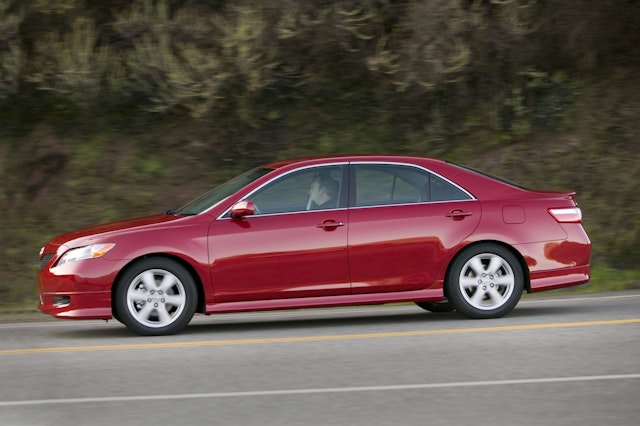 2007 Toyota Camry Review | CARFAX Vehicle Research