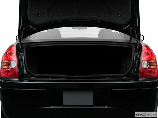 2009 Chrysler 300 Review | CARFAX Vehicle Research