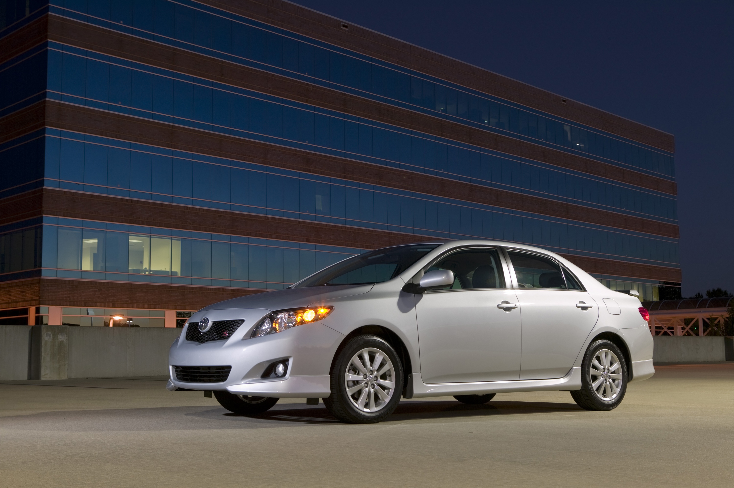 2009 Toyota Corolla Review, Pricing, and Specs | CARFAX