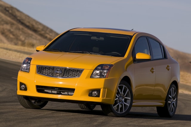 2010 Nissan Sentra Review | CARFAX Vehicle Research