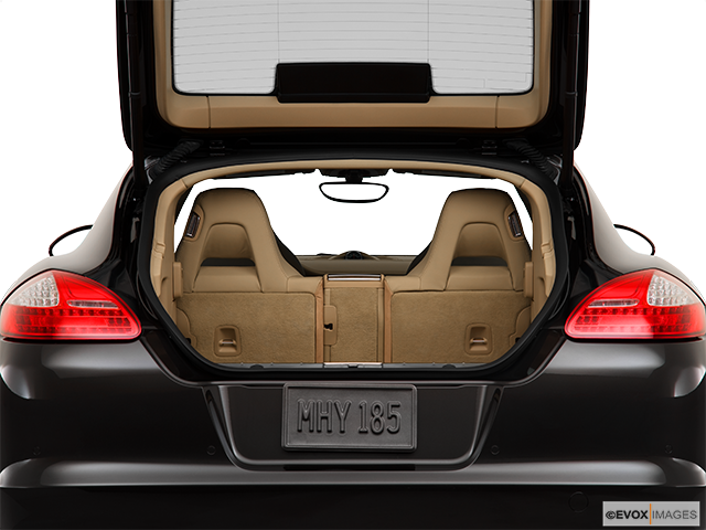 2010 Porsche Panamera Review | CARFAX Vehicle Research