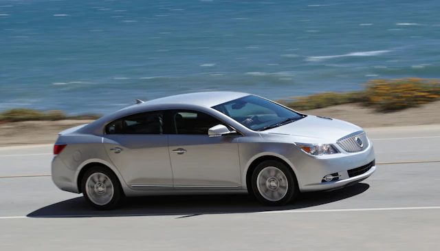 2012 Buick LaCrosse Review | CARFAX Vehicle Research