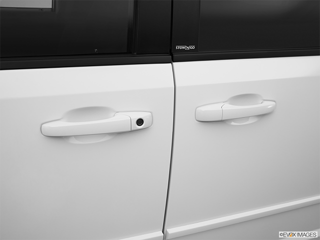 2012 Dodge Grand Caravan Review | CARFAX Vehicle Research