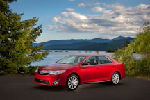 2012 Toyota Camry Reviews, Pricing, and Specs | CARFAX