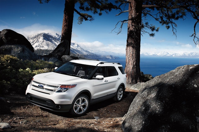 2013 Ford Explorer Review | CARFAX Vehicle Research