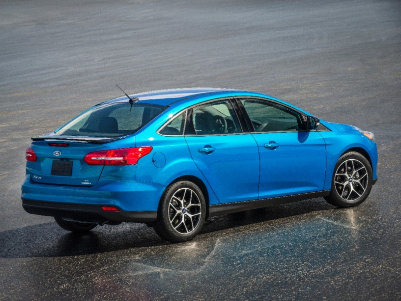 2015 Ford Focus Review, Pricing, and Specs | CARFAX