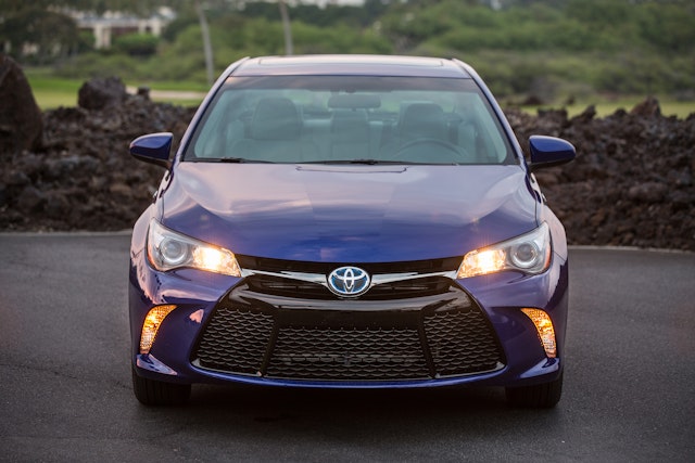 2015 Toyota Camry Review | CARFAX Vehicle Research