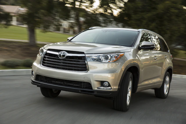 2016 Toyota Highlander Review | CARFAX Vehicle Research