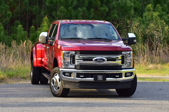 2017 Ford F-350 Review | CARFAX Vehicle Research