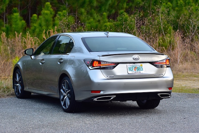2017 Lexus GS Review | CARFAX Vehicle Research