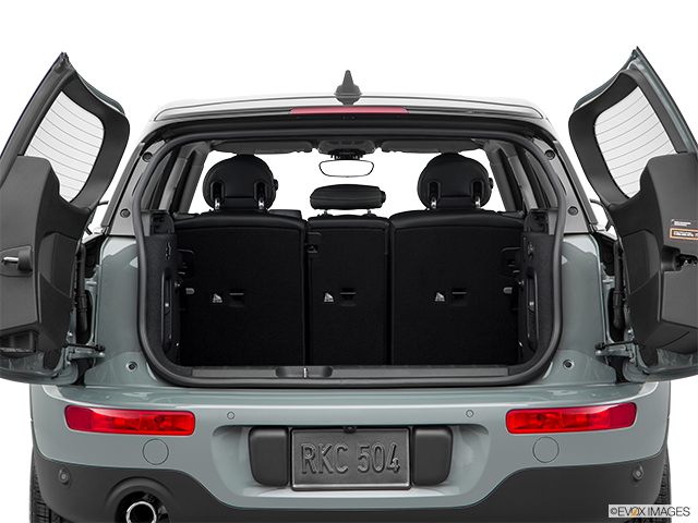 2017 MINI Cooper Clubman Review | CARFAX Vehicle Research