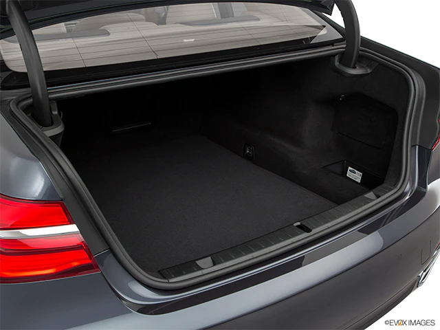 2018 BMW 7 Series Review | CARFAX Vehicle Research